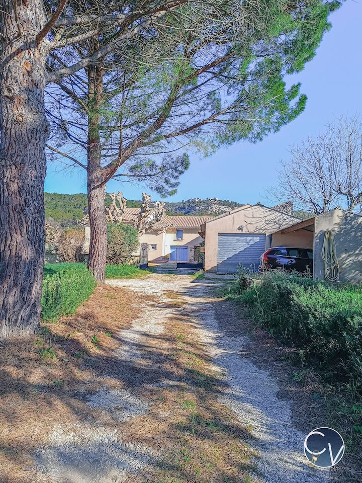 Charmant Gîte Pour 2 Au Cœur Des Chênes Truffiers - Bollène