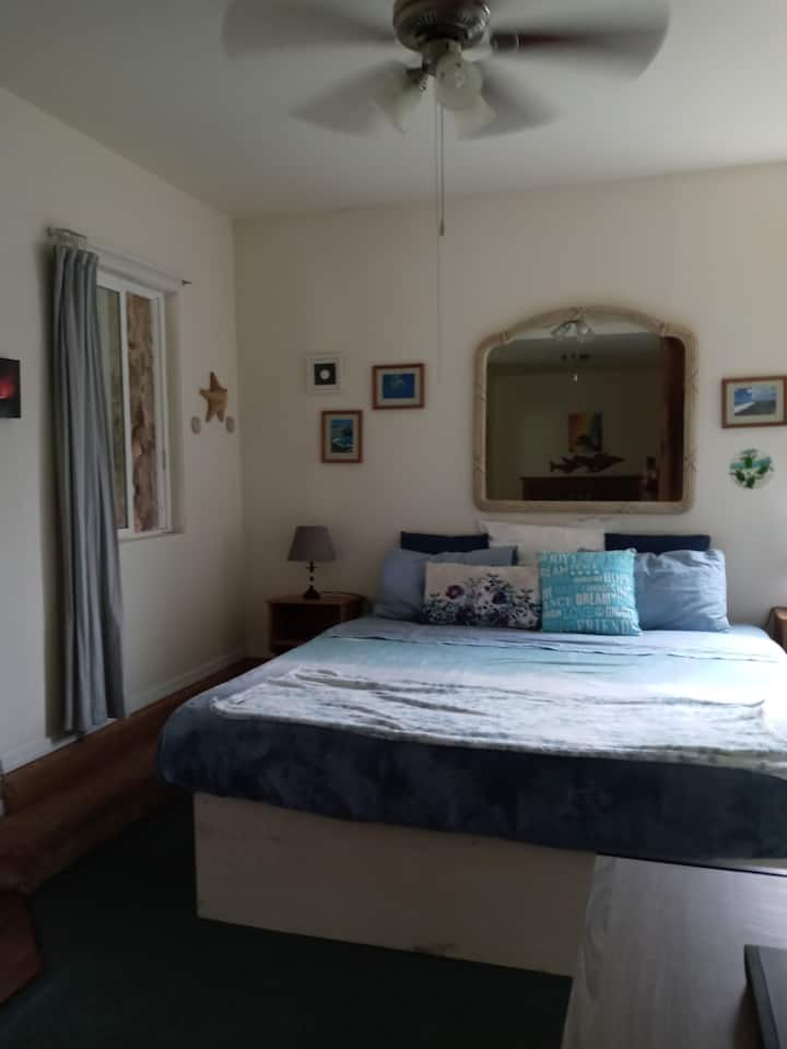 Pololina, Room 2 At Aloha Crater Lodge - Volcano, HI
