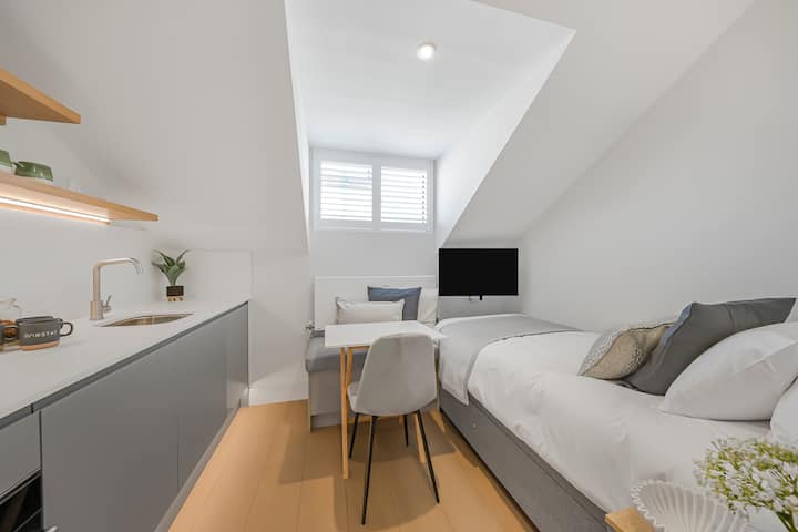 Studio 18 @ Onestay Maida Vale - London Paddington Station