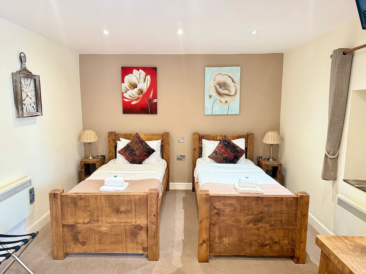 The Woodman Inn-copse - Superior Twin Room - Northallerton