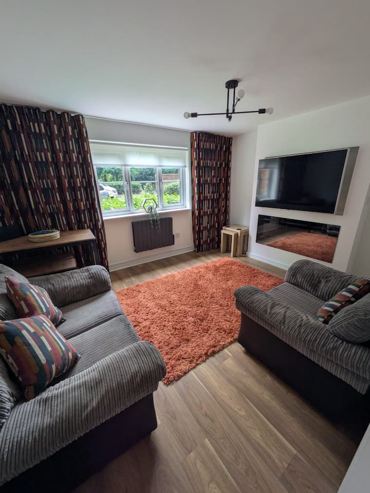 2 Bedroom I Sleeps 4 I Parking - Aéroport de Glasgow (GLA)