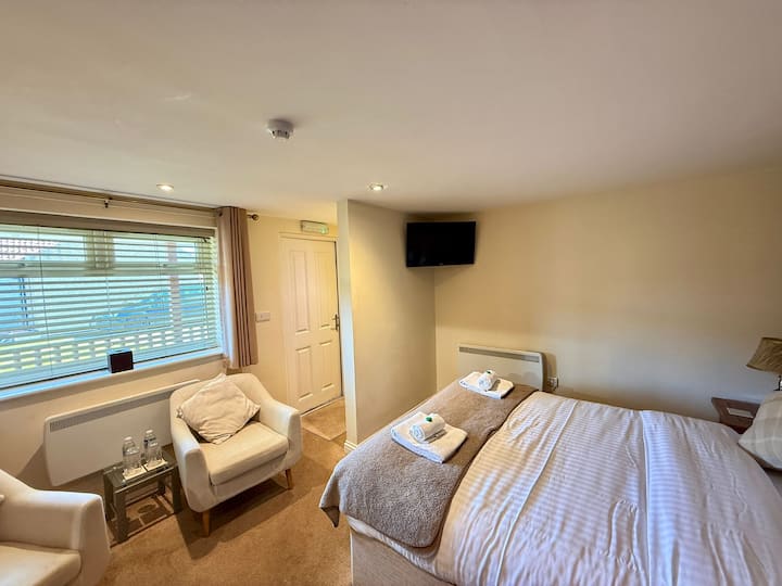 The Woodman Inn -Oak Standard King Room - Northallerton