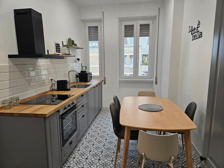 Historic Garbatella Suite | Style & Smart Key - Rome