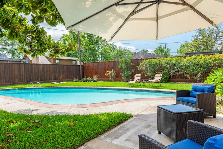 Family Getaway•big Patio•pet Friendly•sleeps 12 - Houston
