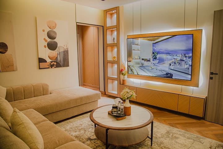 1br & Lounge | Stylish Touch, Smart Entry, 75” Tv - Jeddah
