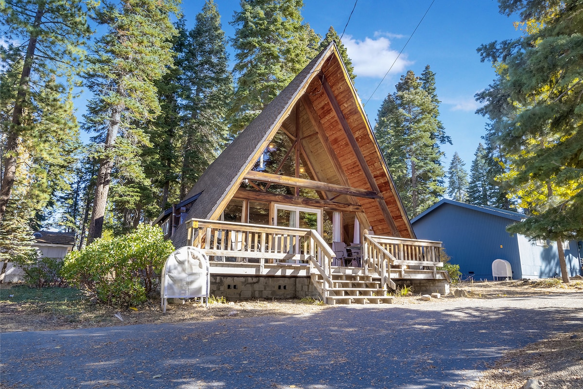 Cozy A-Frame Cabin | 3BR 1.5BA | Hot Tub + Loft - Cabins for Rent in ...