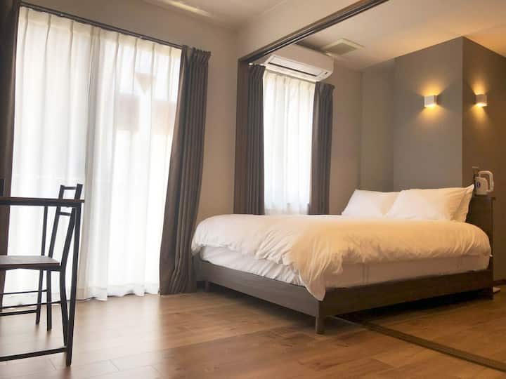 浅草寺・雷門800m/駅徒歩1分/国際線アクセス良/東京観光/銀座・スカイツリー/別タイプの部屋あり - Asakusa