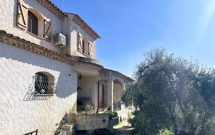 Maison De Charme Dans La Nature - Beaulieu-sur-Mer