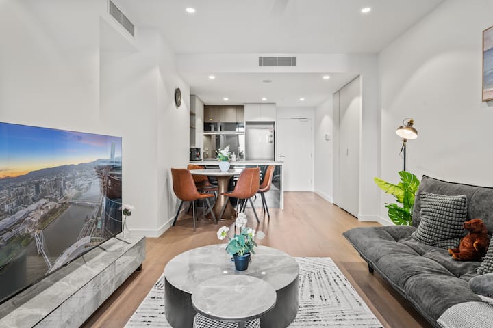 2b2b Retreat Land Mark In City Star Queens Wharf - North Stradbroke Island