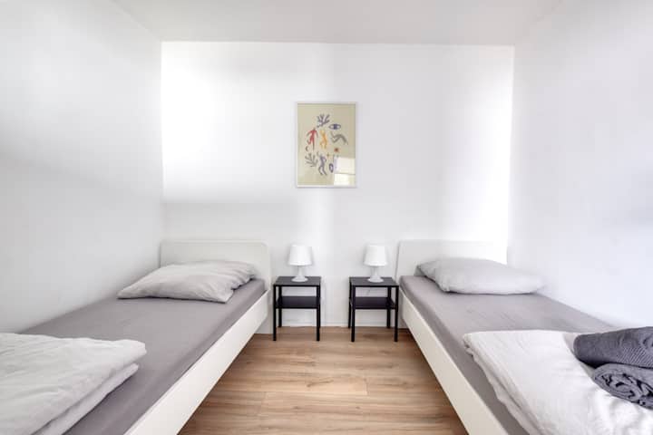 Monteurwohnung Für 7 Personen In 63456 Hanau - Hanau