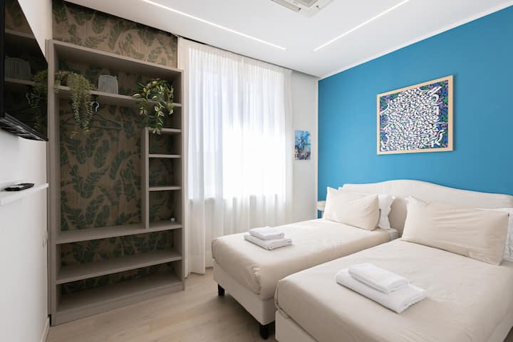 Two -Room Apartment 10 Minutes From Duomo By Metro - Milão