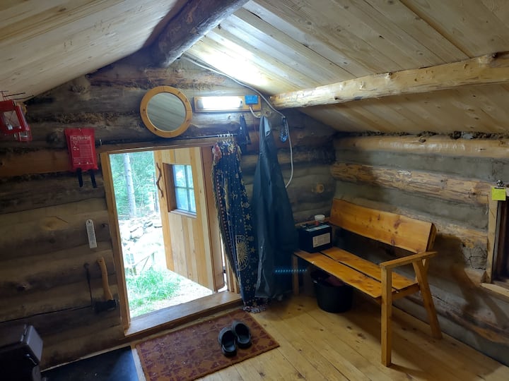The Log Cabin - 1 Double Bed - Henan