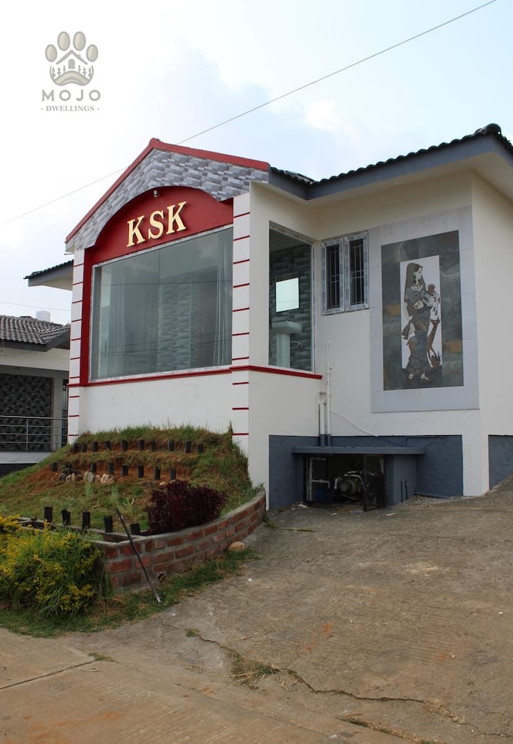 Mojo Dwellings- Plum - Kodaikanal