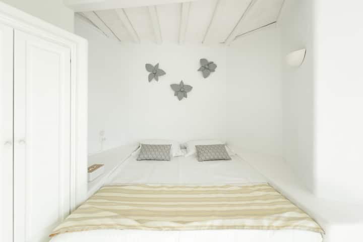 Eagles Nest Junior Suite Sea View - Mykonos