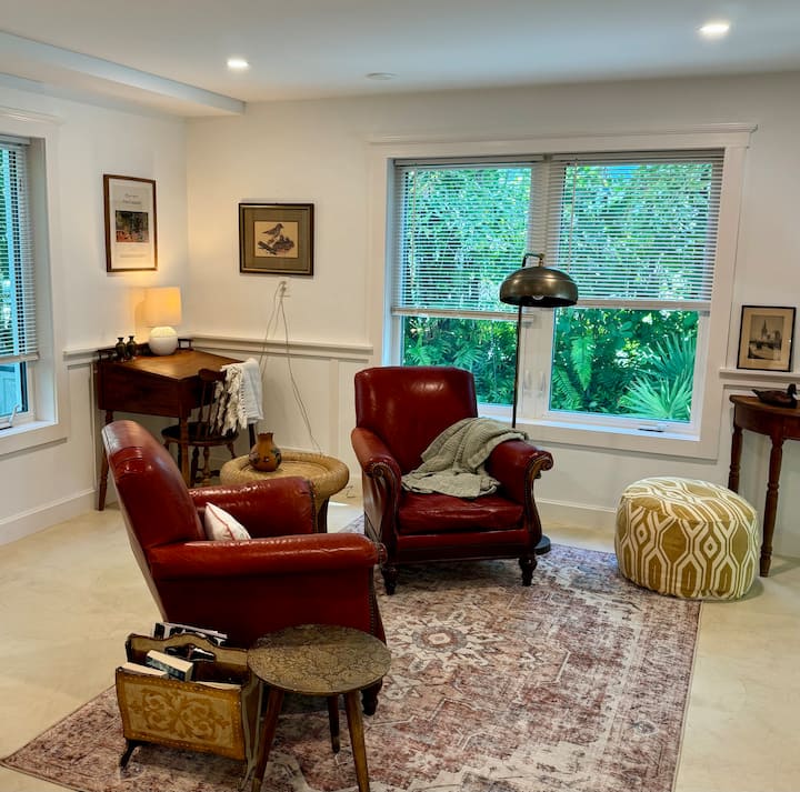 Studio In Naples, The Bird Room - Naples