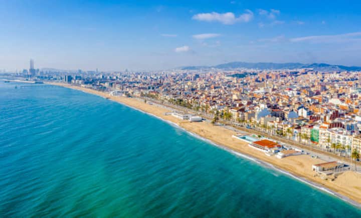 Cozy Room
– Near The Sea & Metro - Badalona