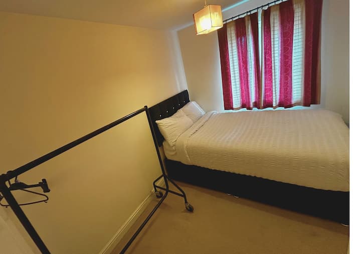 Private Room In Newmarket - Newmarket