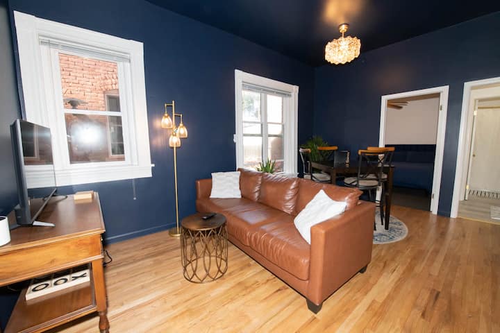 Modern 2 Bed Retreat - Heart Of Denver - 1st Floor - Denver, CO
