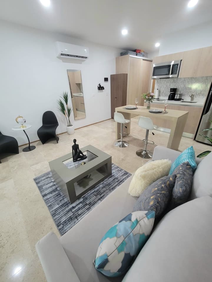 Perfect Fusion; Comfort, Luxury And Location. - Playa del Carmen