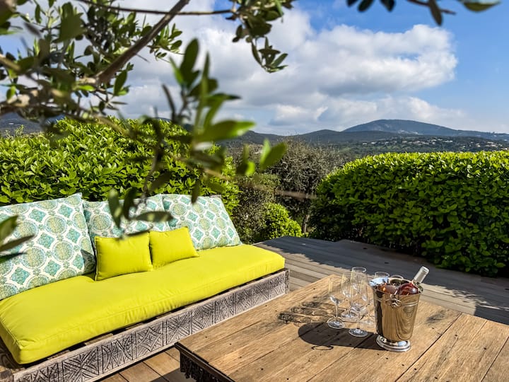 Appartement Rénové, Petite Vue Mer & Montagne - Grimaud