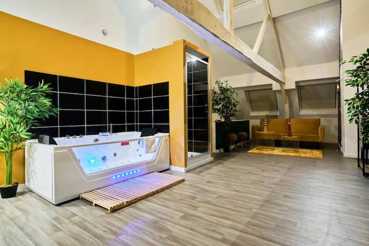 Suite Détente - Jacuzzi & Relaxation - Roubaix
