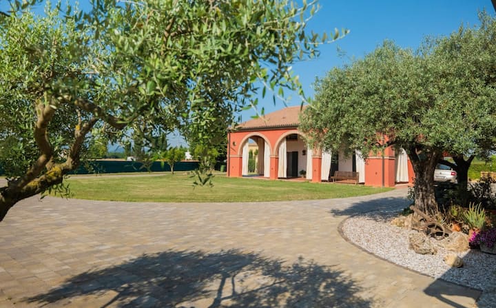 Open Space + Camera Fiore - Italy