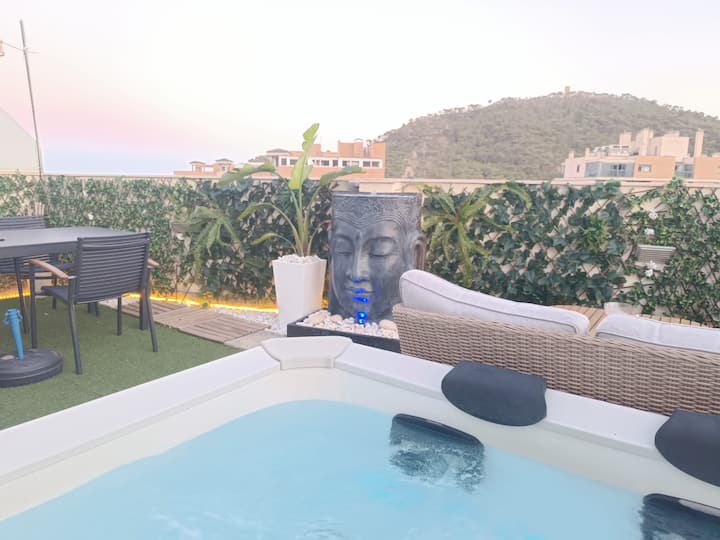 Atico Deluxe Jacuzzi La Cala Benidorm - Benidorm