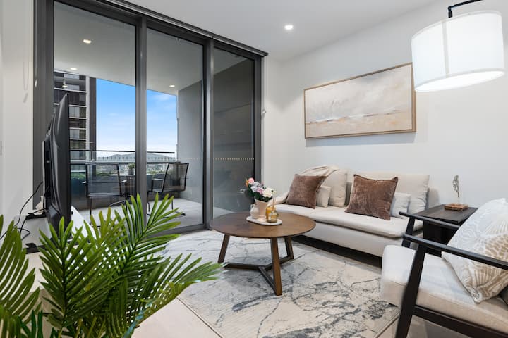 Designer 2-bed In Queen's Wharf Riverfront Cbd Gem - Australia