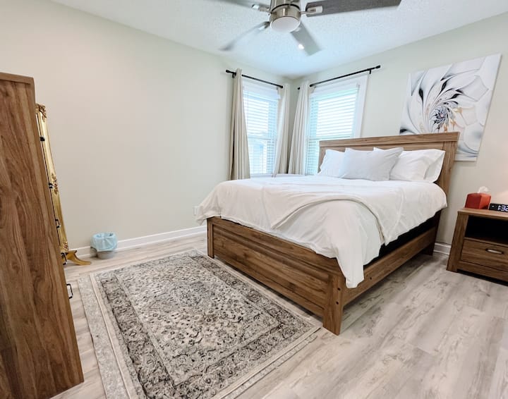 Bungalow On The Boulevard - Kenner, LA