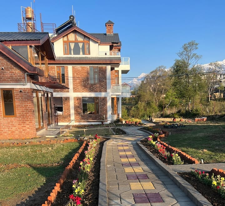 Tranquil Penthouse Suite In Bir- Starlight - Bir