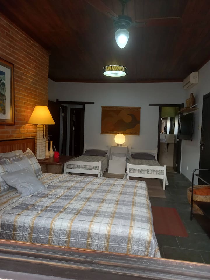 Natal/revellion/carnaval Vizinha Da Praia Enseada - Guarujá