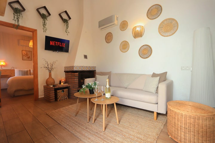 Andalusian Home W Patio/parking-walking To Beach - Marbella