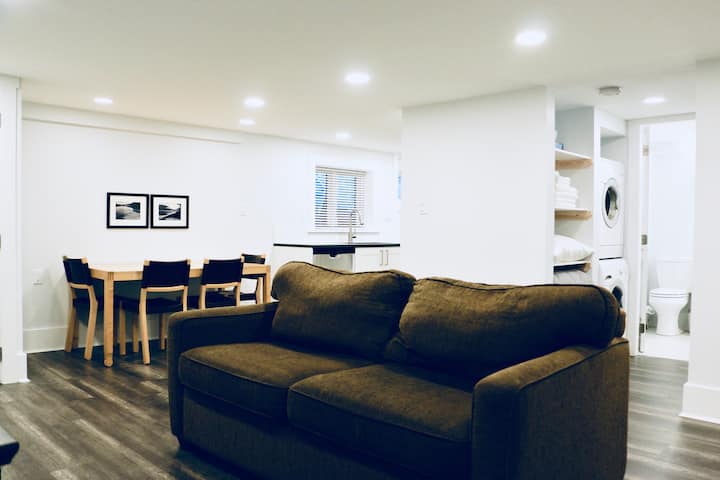 2 Bedroom Ground Level Suite - Vancouver