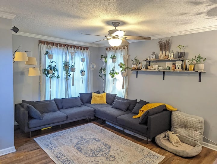 10 Min Walk Downtown, Cozy House, Private Yard - Raleigh, NC