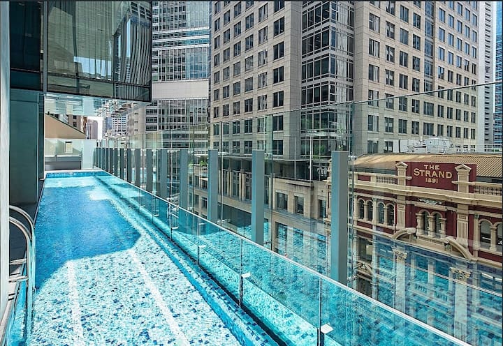 Architectural Cbd Gem – Steps To Qvb & Opera House - Sydney central station