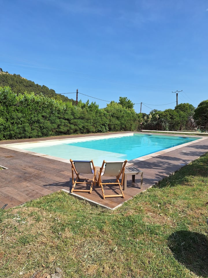 Superbe Villa 3 Chambres Sous Le Soleil : Détente! - Istres
