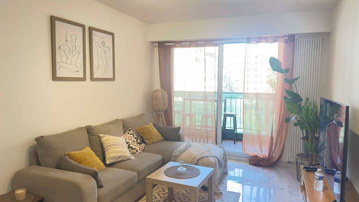 2p (50m²) + Terrasse à 15mn Centre-ville Et Mer - Nice