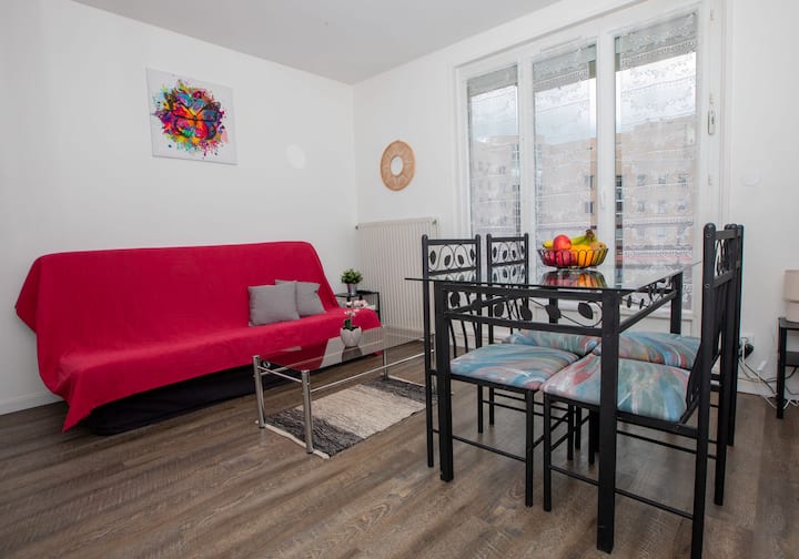 T2 Sympa Avec Parking | 
3 Min De La Gare | Wifi - Trappes