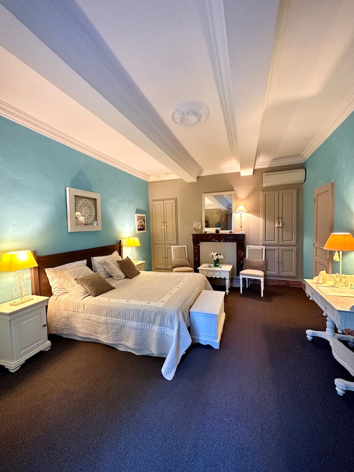 Lacanepière Chambre Turquoise - Saint-Gilles