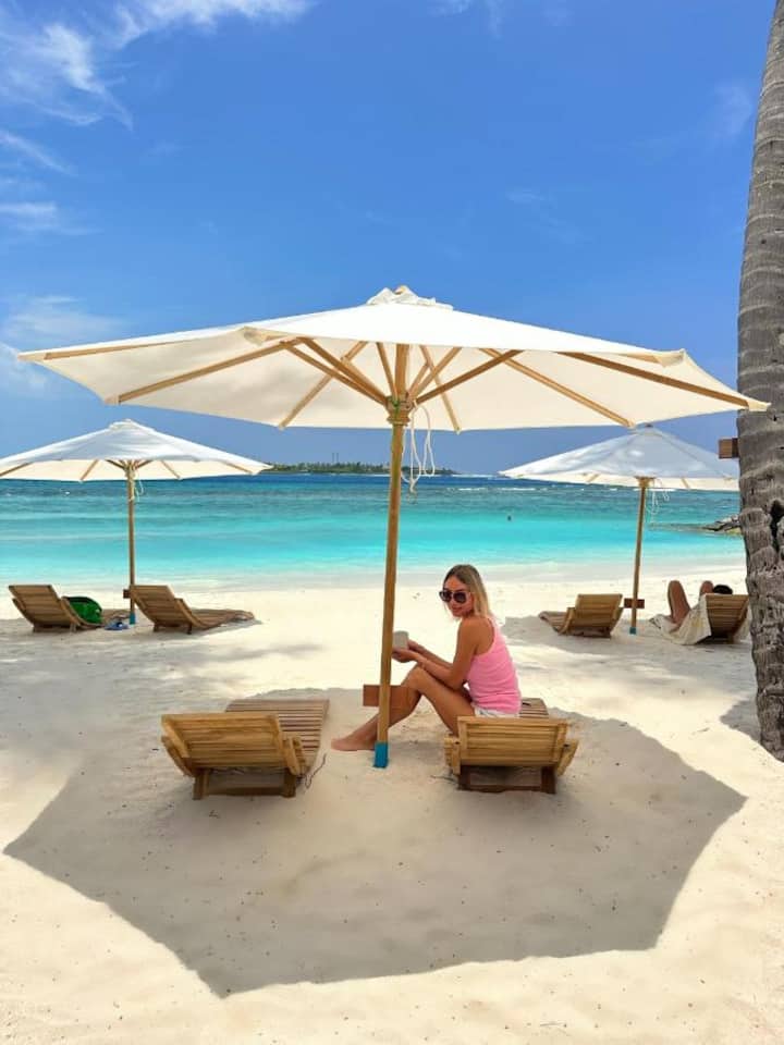 Romantic Beachfront Cabin - 30 Mins From Male - Malé