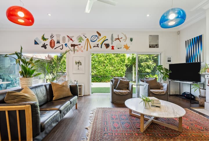 Schneiderhaus—artful Cottage By Centennial Park - Sydney