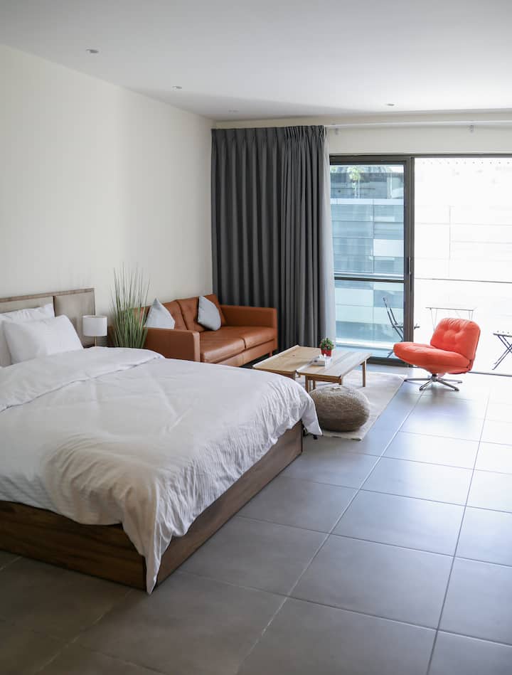 Studio Boulevard With Mall View - Ammán