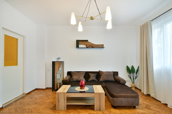 Grand Central Elegance - 2br - Varna