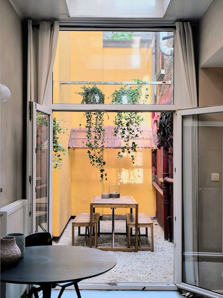 Charming Family Townhouse In Antwerp | Sleeps 12 - Antwerpen