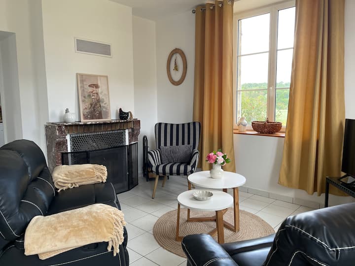 Maison Au Calme Près De Vauclair-nature Et Détente - Chamouille