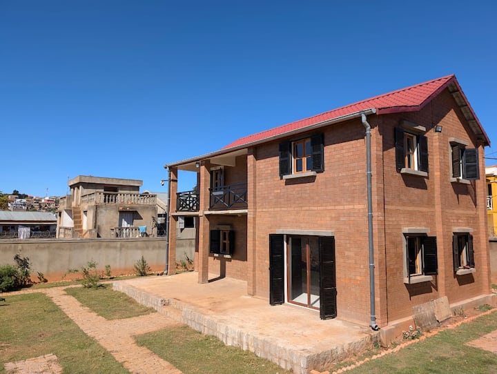 Maison Traditionnelle Moderne. - Antananarivo