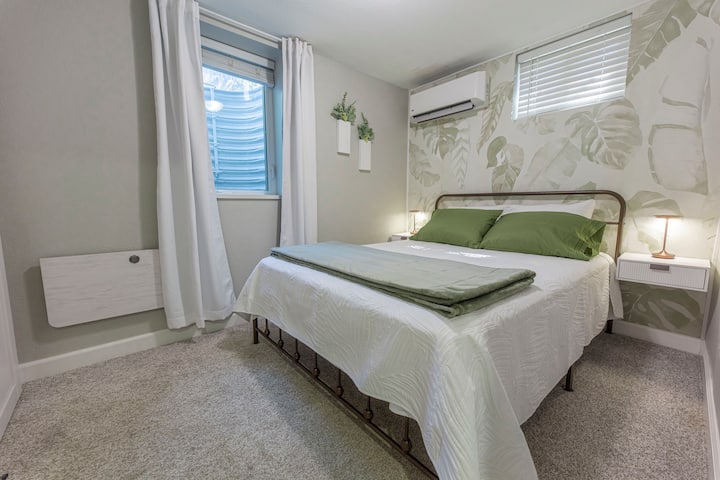 2bd Garden Unit Near Fiddler's Green & Littleton! - Englewood, CO