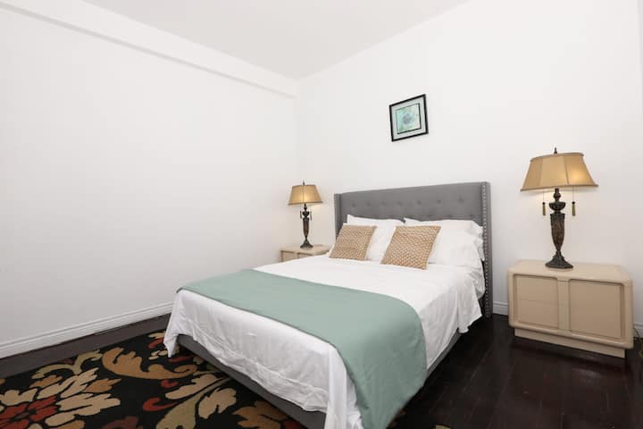 Stylish Apartment In Kensington Market - Toronto