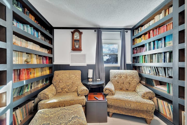 Tranquil Haven – Cozy & One-of-a-kind Experience - 리버뷰