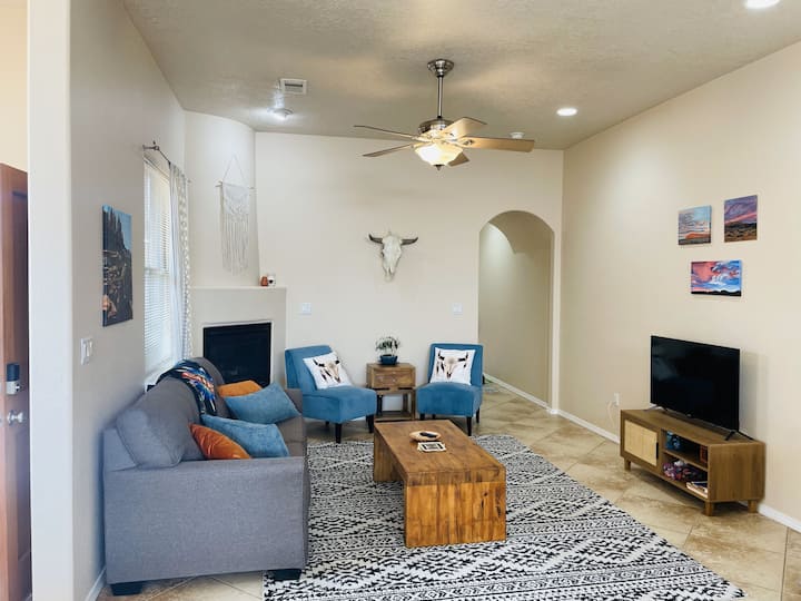 North Valley Southwest Gem - Albuquerque, NM